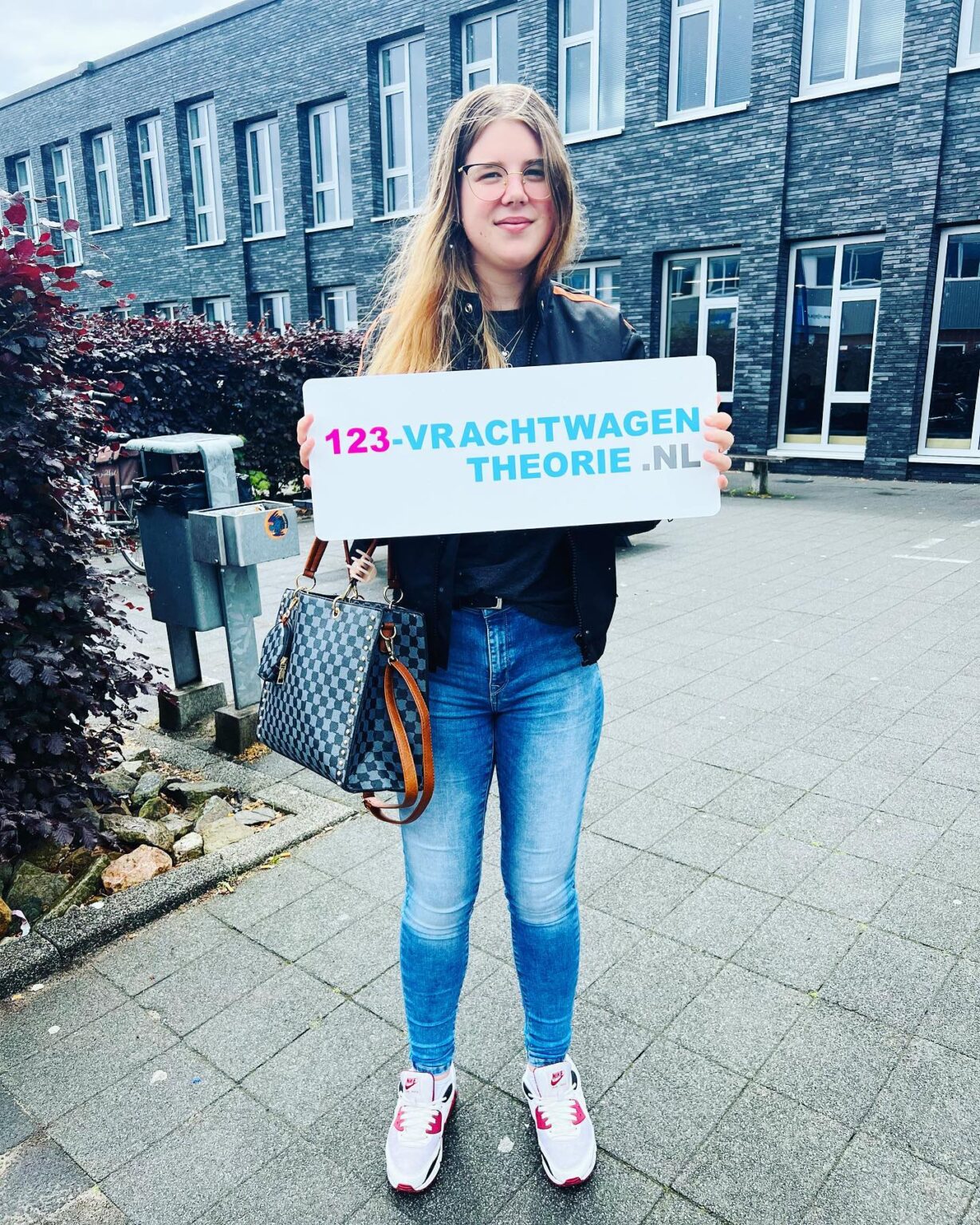 Niwo vergunning halen - 123vrachtwagen.nl